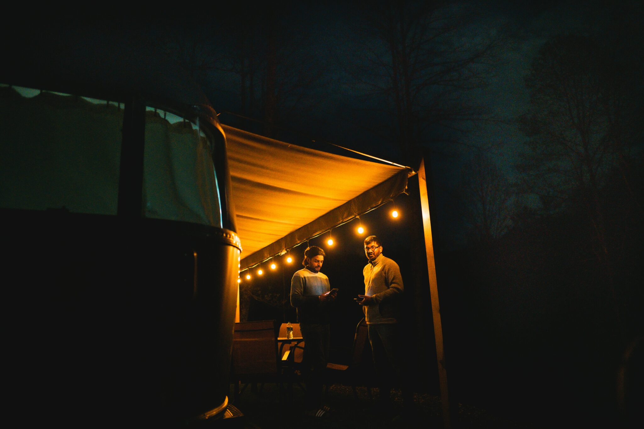 10 Creative Lighting Ideas for Nighttime Camping - Campnestle